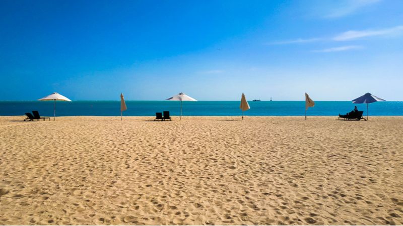 Simaisma Family Beach, Qatar For Spending A Perfect Family Holiday