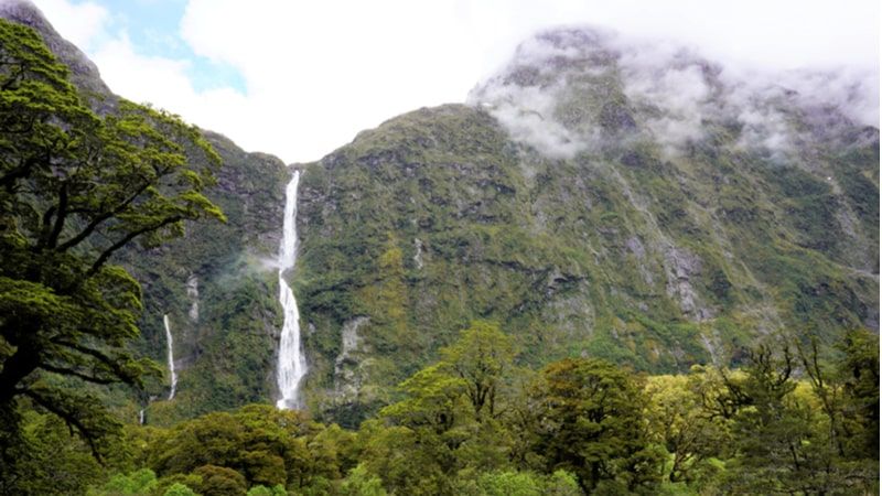 16 Best Waterfalls in the World for A Riveting Getaway