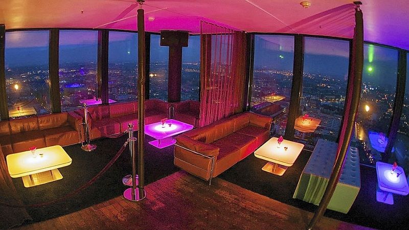 Nightlife in Switzerland: Tap Your Troubles Away at The Bars or Pubs