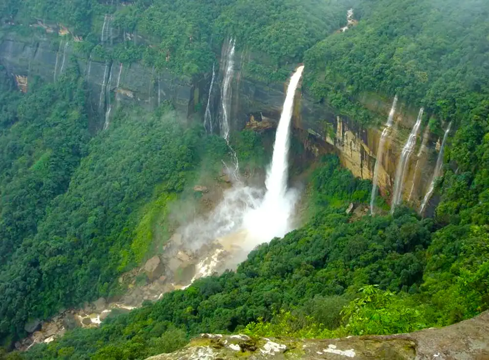 Meghalaya 3 Nights 4 Days Tour Package - Myholidays.com