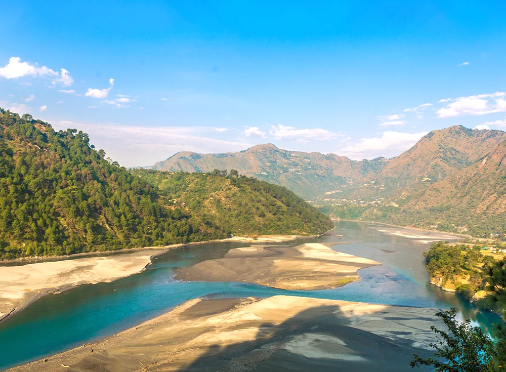 Chamba 7 Days 6 Nights Tour Package with Manimahesh Trek - Myholidays.com