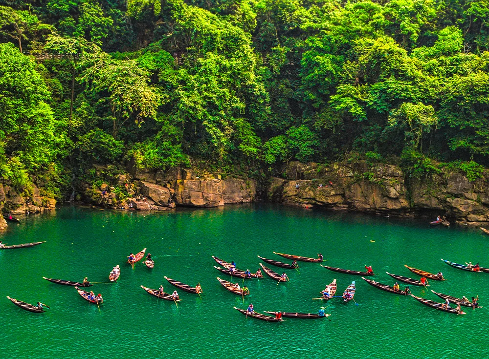 Mesmerizing 2 Nights 3 Days Dawki Tour Package - Myholidays.com