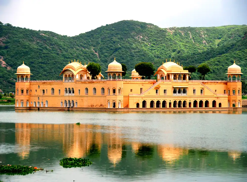 ITC Rajputana Jaipur 2 Nights 3 Days Tour Package - Myholidays.com