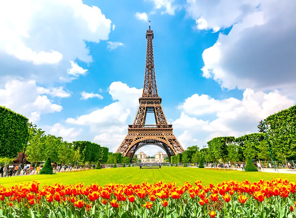 6 Days 5 Nights Magical Paris New Year Tour Package - Myholidays.com