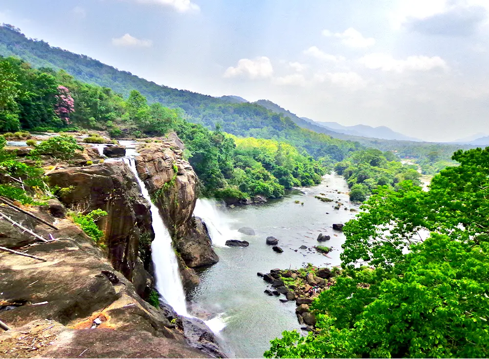 Athirapally and Alleppey 2 Nights 3 Days Tour Package - Myholidays.com