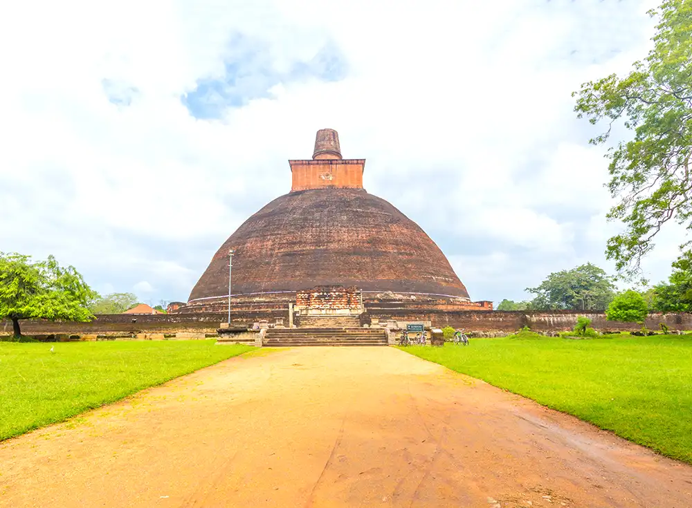 Anuradhapura Trincomalee Habarana and Kandy 5 Nights 6 Days Tour Package - Myholidays.com